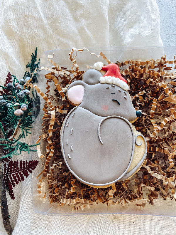 Santa Mouse Cookie - Sticks and Scones Cakes
